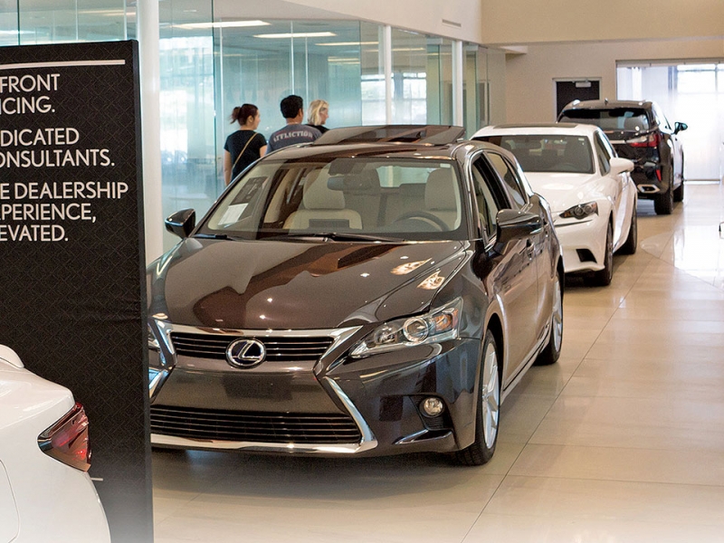 Lexus shoppers warm to no-haggle model
