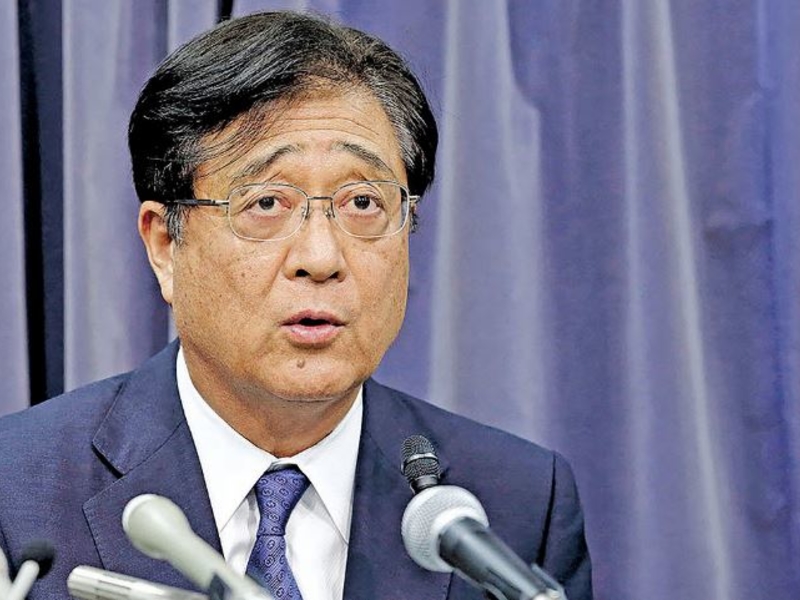 Mitsubishi sides with Nissan, skeptical over holding company