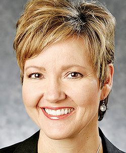 Nissan execs Judy Wheeler, David Kershaw swap roles | Automotive News