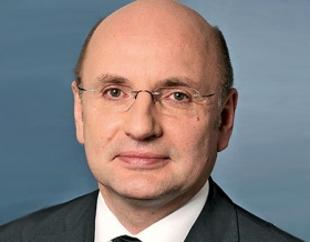 Yanfeng CEO Roters says supplier will prove itself as a global company ...