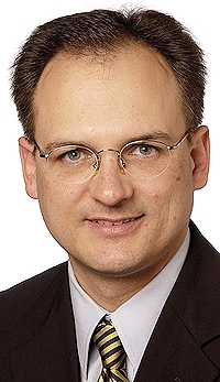 Former dealer returns to the Ford Motor fold | Automotive News