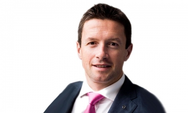 2017-Rising Star-Adam-Chamberlain | Automotive News