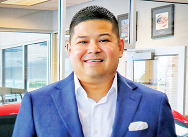 2019-40-under-40-Carlos-Sandoval | Automotive News