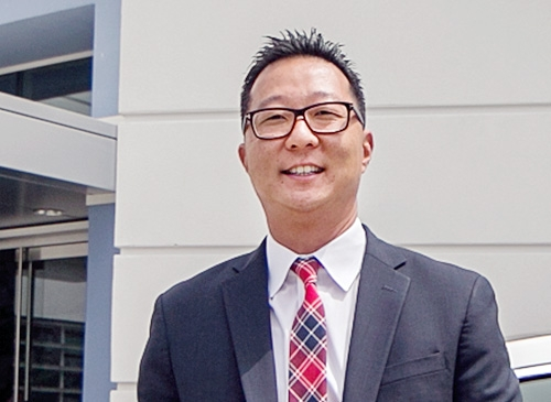 2016-40u40-Edward-Hwang | Automotive News