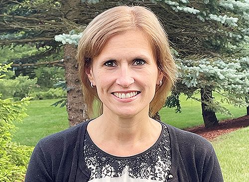 2021-40-under-40-lindsey-weidner | Automotive News