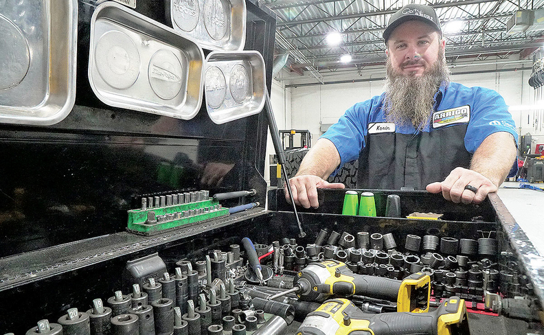 Tool debt overwhelms some car dealership service mechanics, saps ...