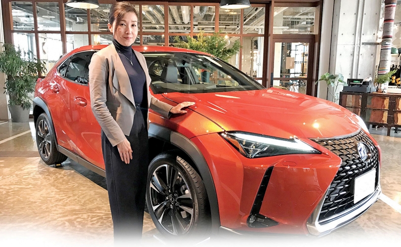 Tiny Lexus UX loaded with new technologies and styling | Automotive News