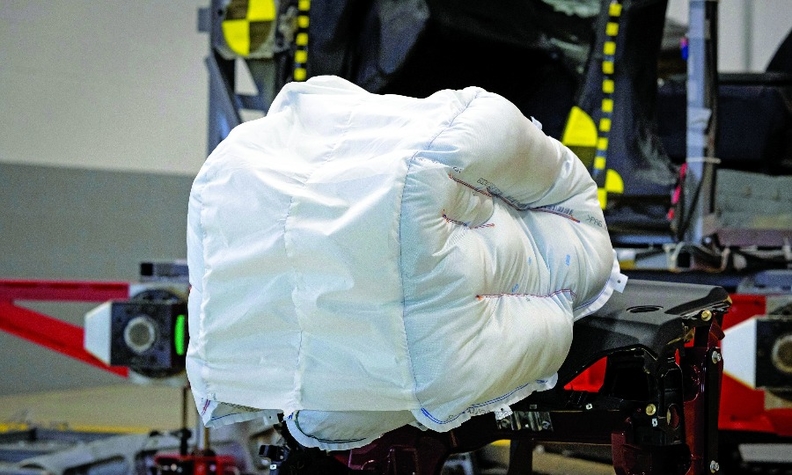 Honda and Autolive have new airbag that works like a catcher's mitt ...