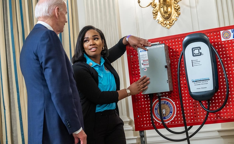 EVs become a political football ahead of 2024 election | Automotive News