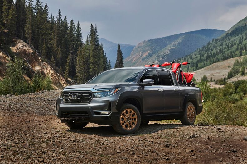 Honda Ridgeline gets rugged looks with 2021 freshening | Automotive News
