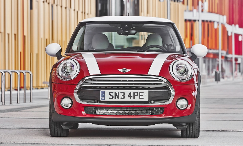 Mini retools Cooper with more room, high-tech gear | Automotive News
