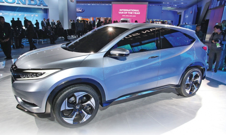 Honda concept sets off small-crossover buzz | Automotive News