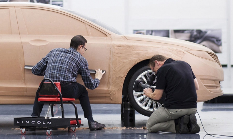 Clay helps bring Lincoln models to life | Automotive News