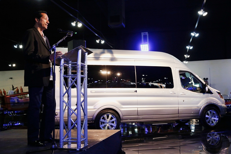 Ford debuts the Skyliner Transit concept vehicle | Automotive News