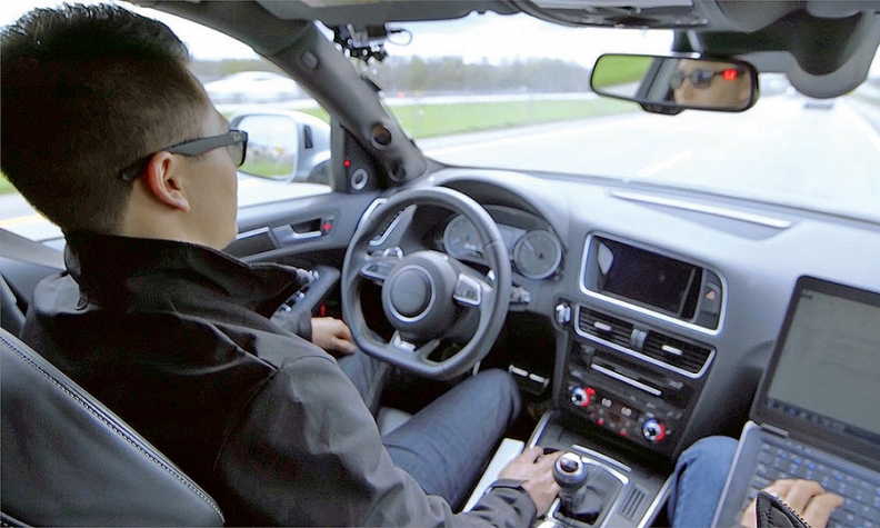 Driverless driving induces a range of anxiety on road | Automotive News