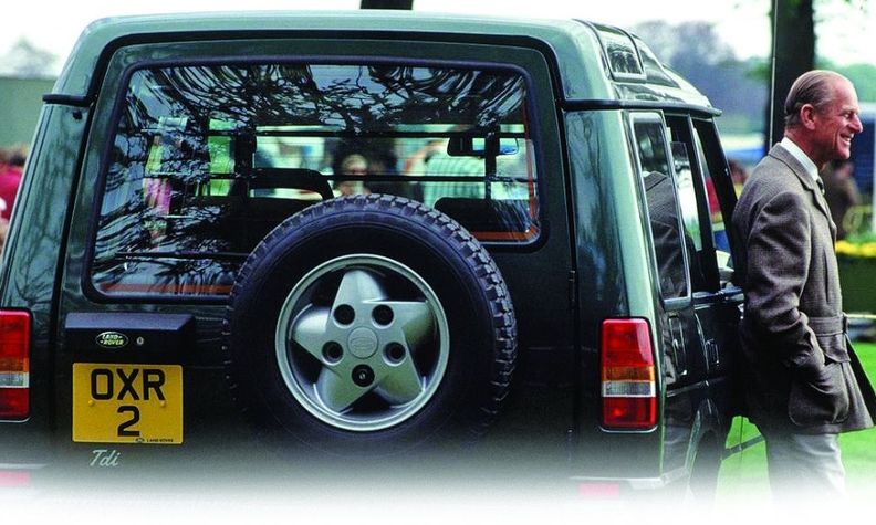 Prince Philip's custom Land Rover hearse gets called into duty ...