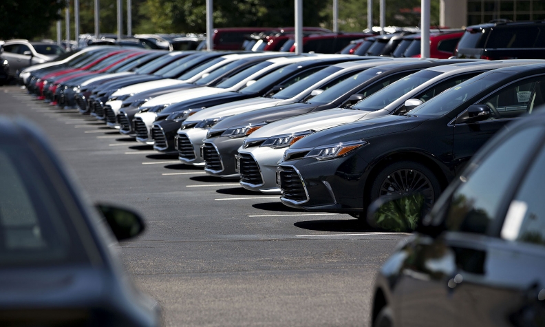 Market plateau elevates role of fleet sales | Automotive News