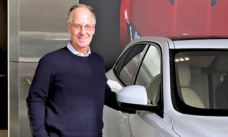 Jaguar Land Rover dealers: Revved up by new products | Automotive News