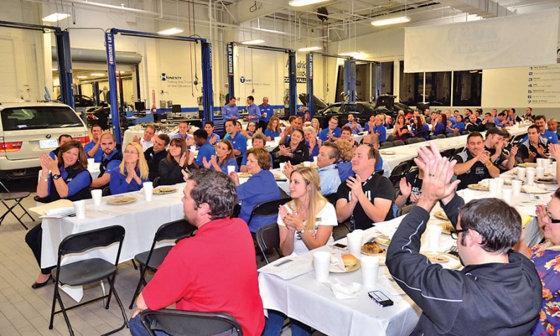 Rewarding staffers pays off for Hendrick BMW | Automotive News
