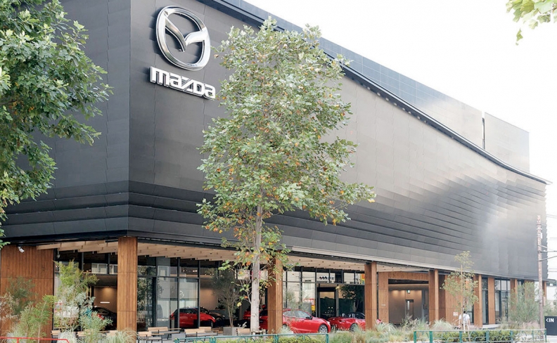 Mitsubishi joins Mazda in pushing for dealership upgrades | Automotive News