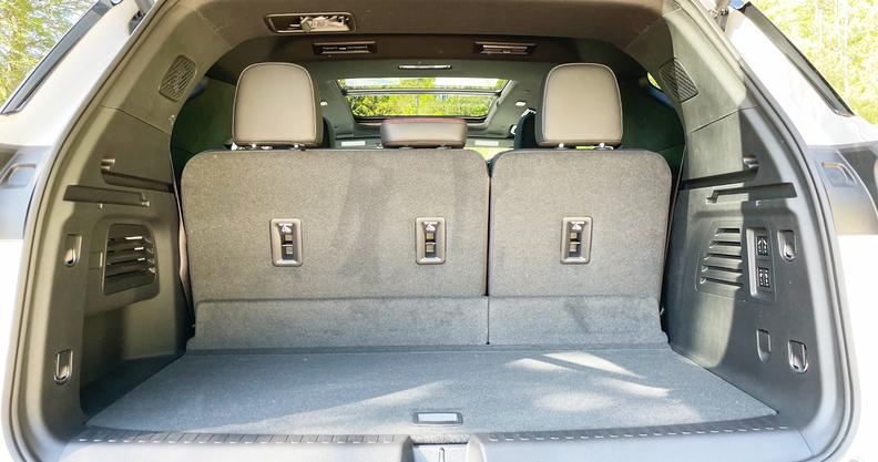 2024 Chevy Traverse is more Tahoe than minivan alternative | Automotive ...