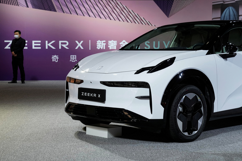 Geely's Zeekr opens orders for 2 luxury EVs in Sweden, Netherlands ...