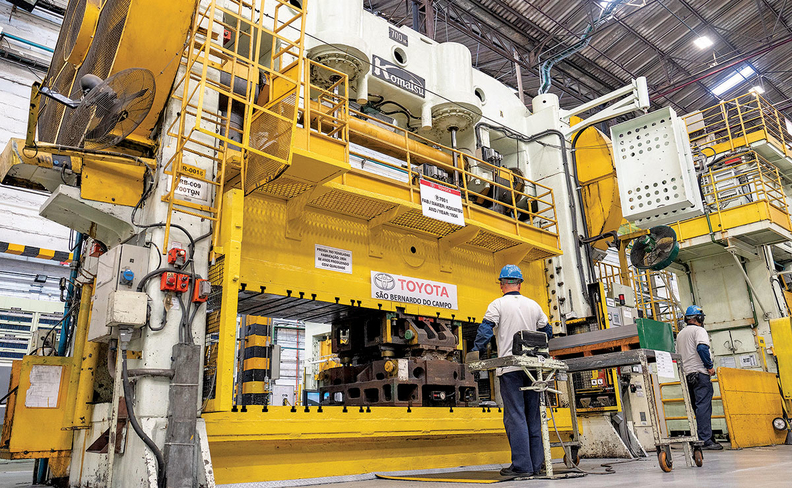 Toyota moving 700-ton press that predates company back to Japan ...