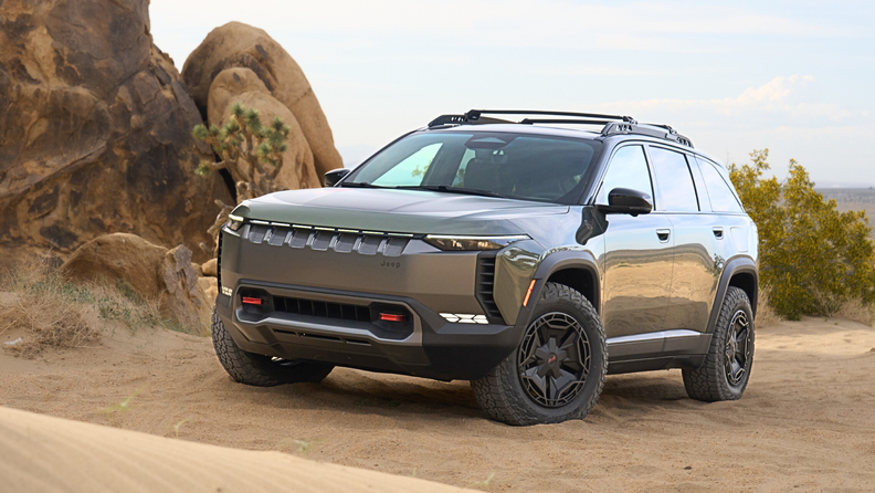 Jeep Wagoneer S Trailhawk concept shows off-road potential | Automotive ...