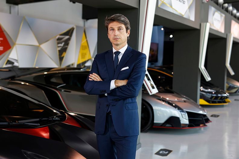 Hybrid power for Lambo Aventador replacement | Automotive News