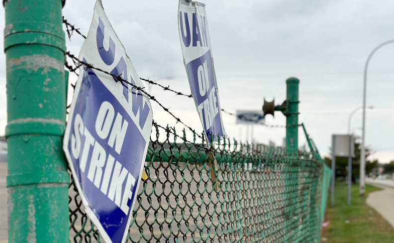 UAW strike: The day in photos | Automotive News