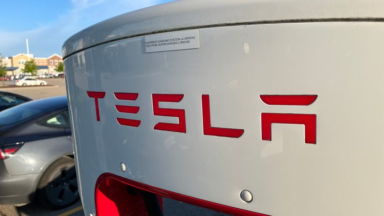 Supplier says Tesla lawsuit is a bullying tactic | Automotive News