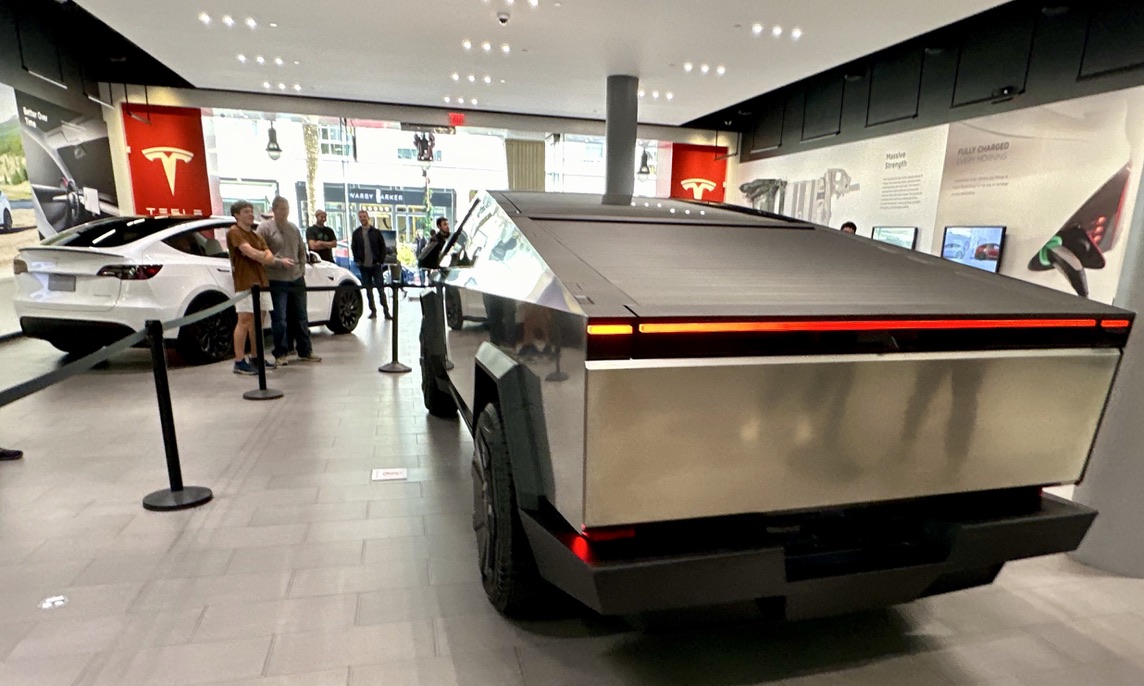 5 big surprises from Tesla's high-stakes shareholders meeting ...