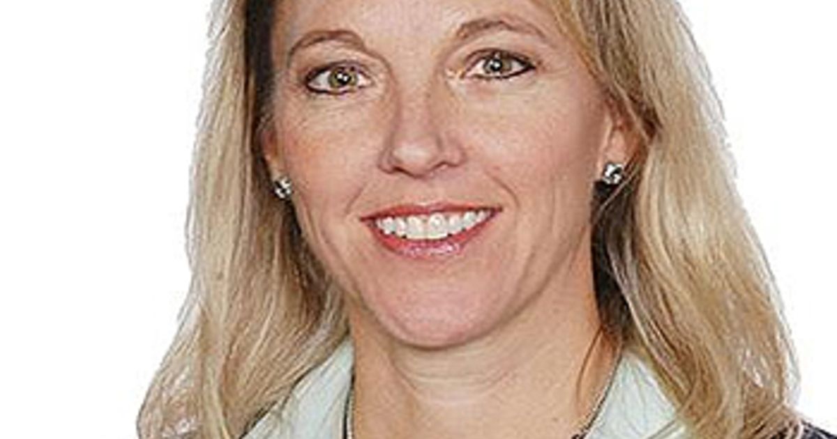 Ford marketing exec leaves as board scrutinizes operations | Automotive ...
