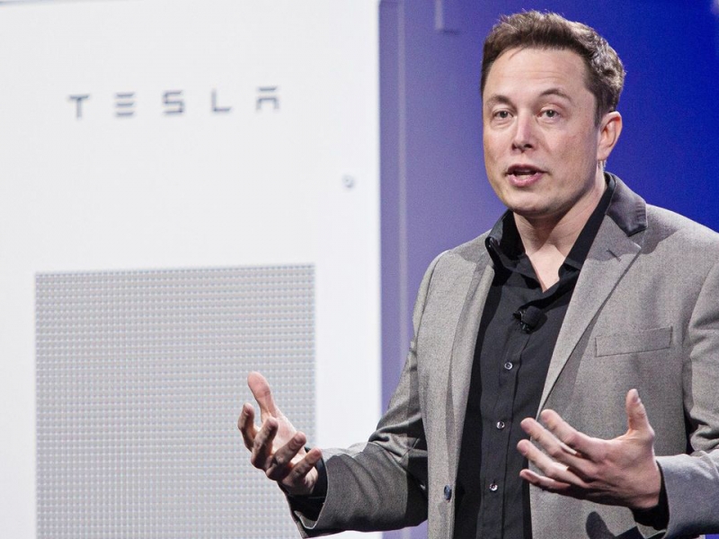 Musk apologizes to British diver for words 'spoken in anger'