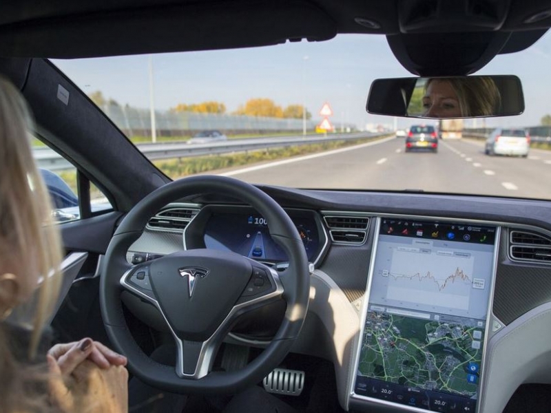 Tesla's Autopilot to get 'full self-driving features' | Automotive News