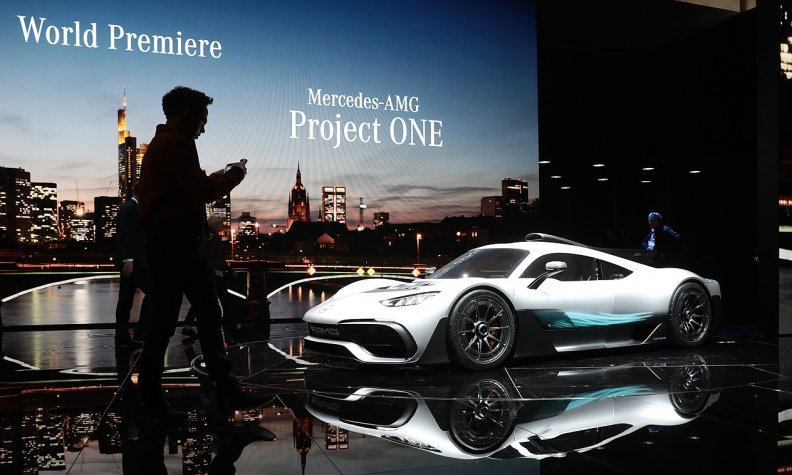 Mercedes brings F1 tech to road with Project One supercar | Automotive News