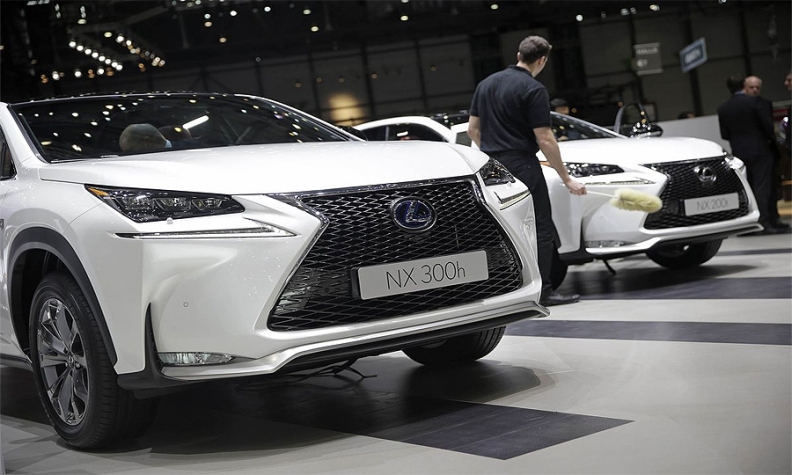 Toyota brings Lexus to India with eye on growing affluence | Automotive ...