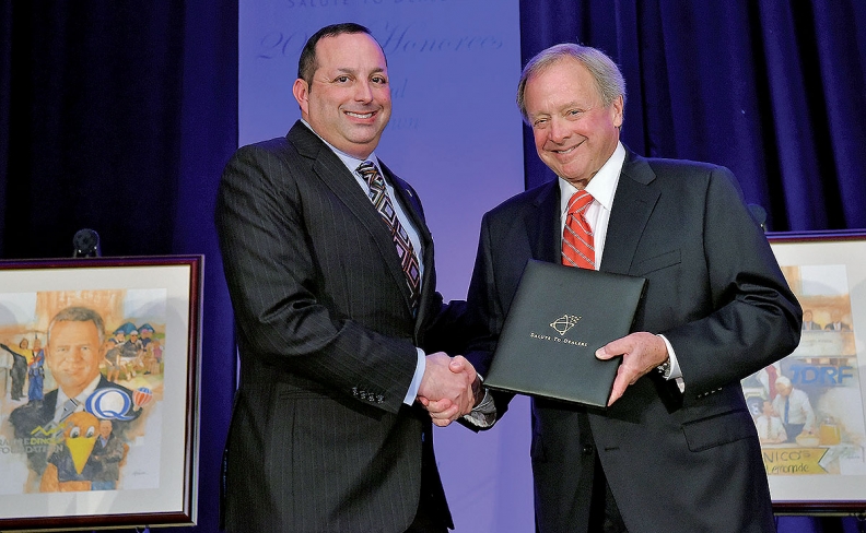 Ford salutes 6 dealers for community service | Automotive News